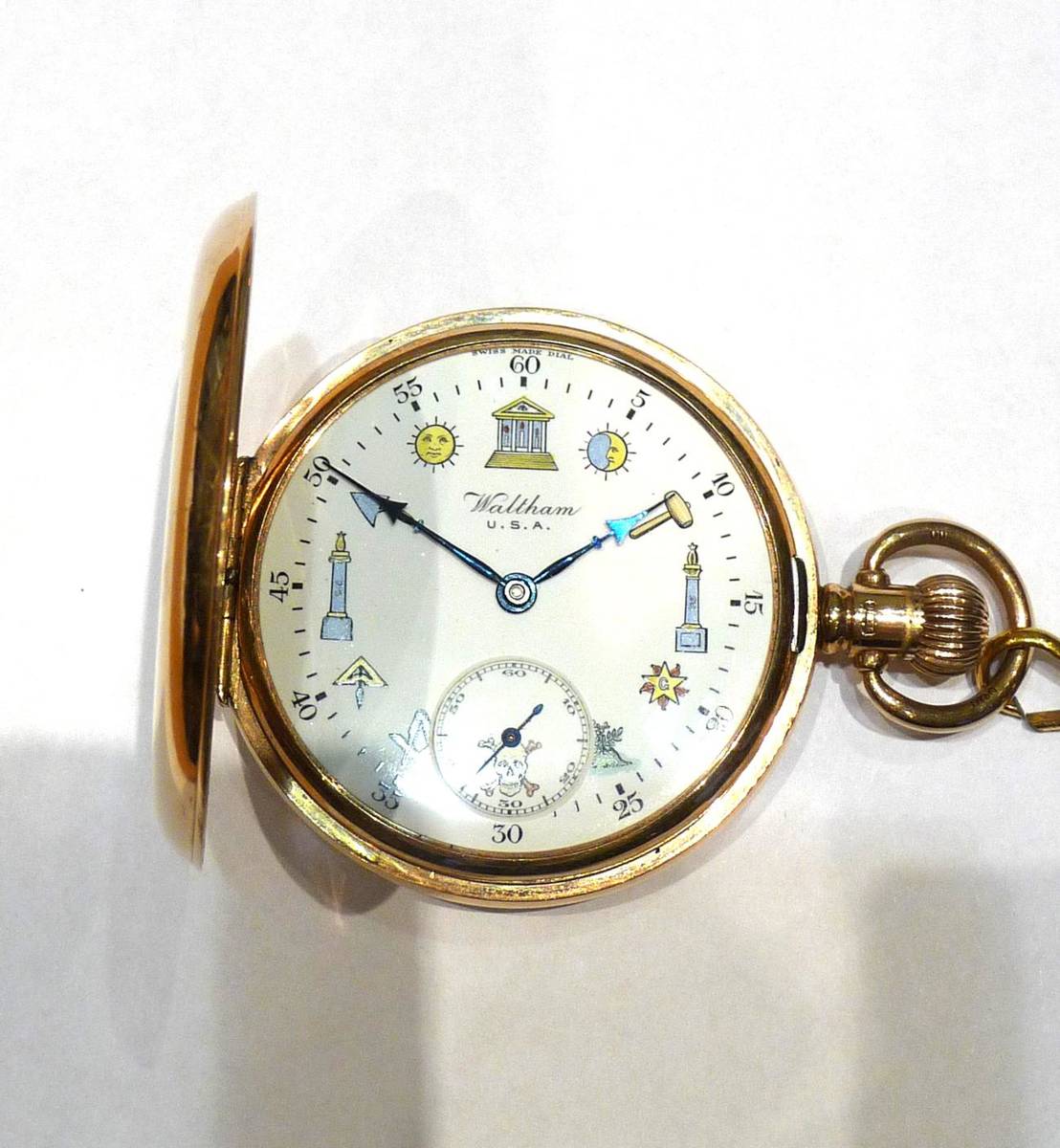 Lot 1254 - A 9ct Gold Full Hunter Pocket Watch with a