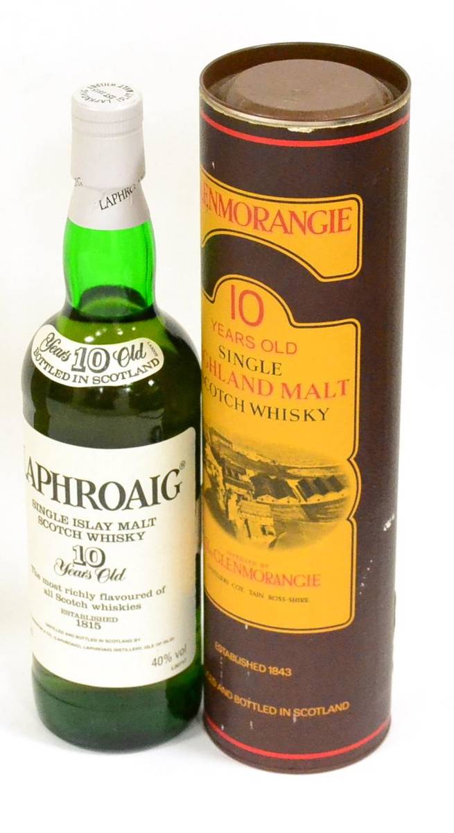 Lot 1300 - Laphroaig 10 Year Old Pre Royal Warrant,