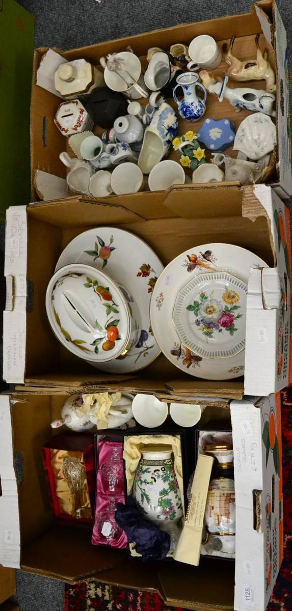 Lot 1125 - Caverswall china commemorative vase,