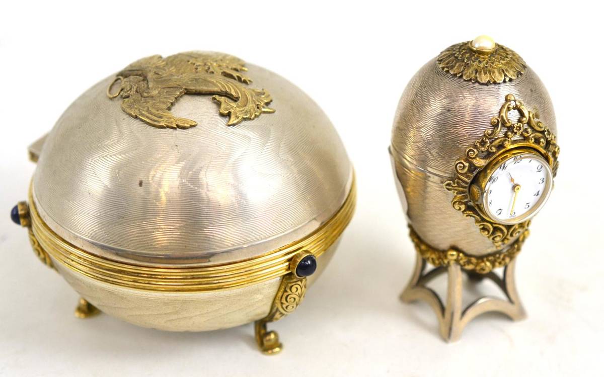 Lot 108 - A modern silver musical box, London 1982 and