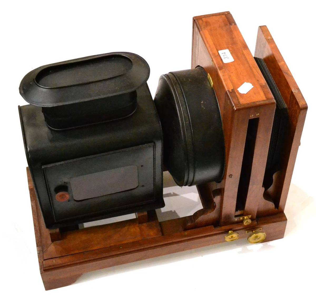 Lot 314 - W Butcher & Sons 'The Record' Enlarger with