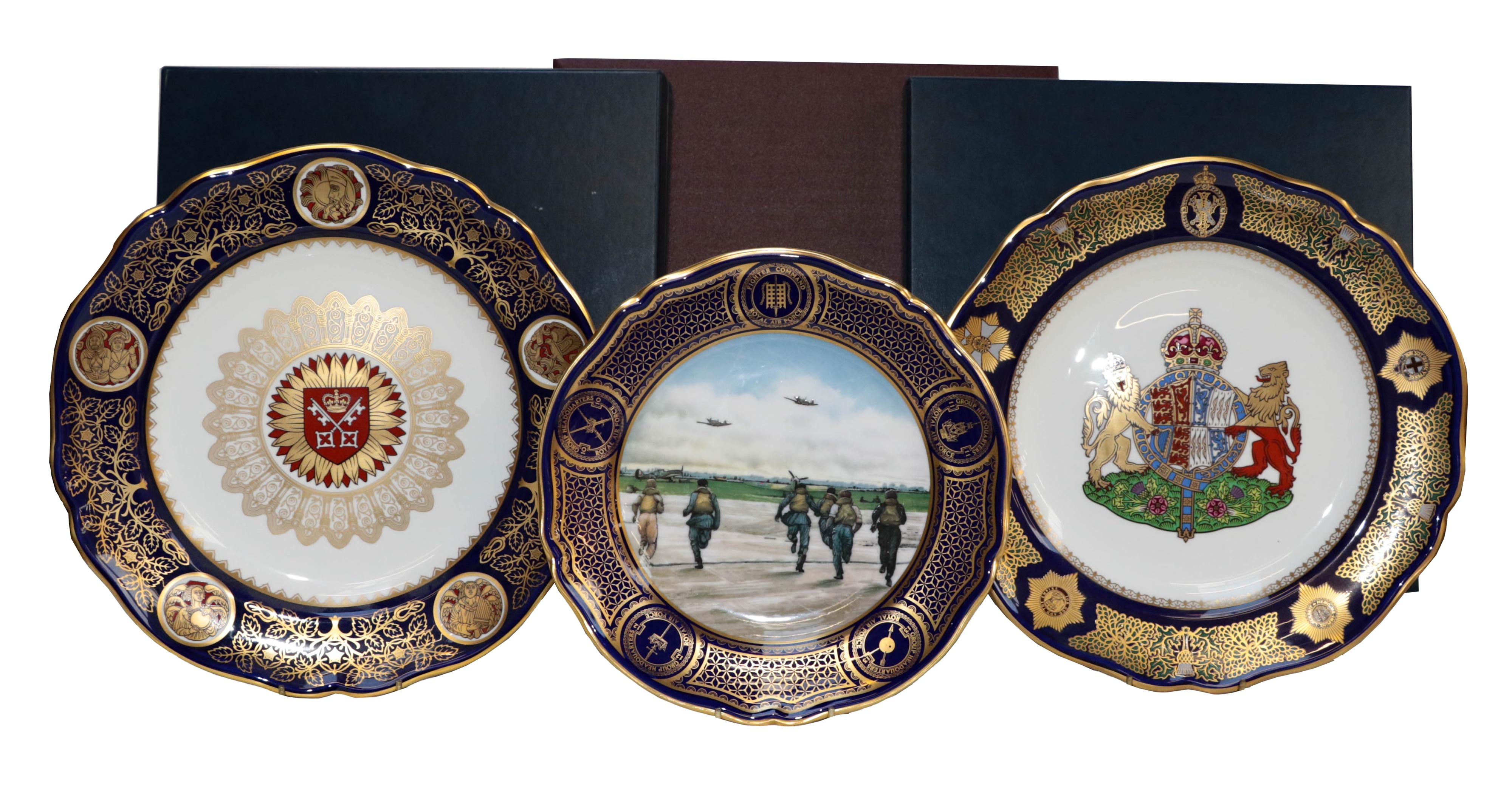 Lot 283 - A boxed Spode Commemorative plate, Battle Of