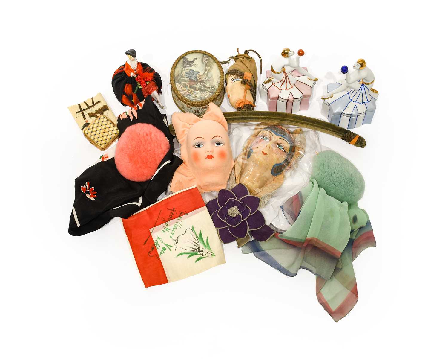 Lot 2200 - Collection of Decorative 1920s and Later