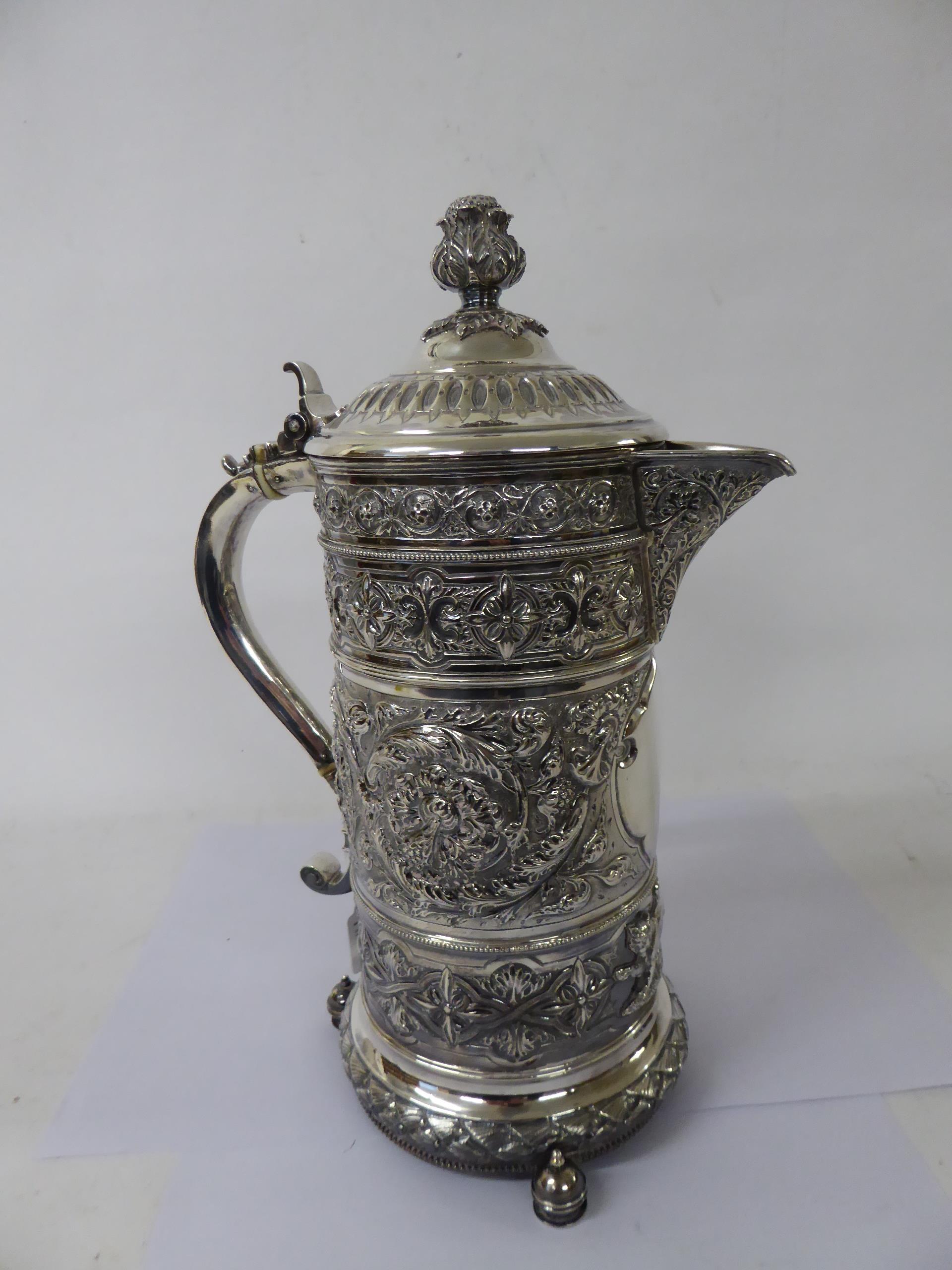 Lot 2096 - A Victorian Silver Flagon