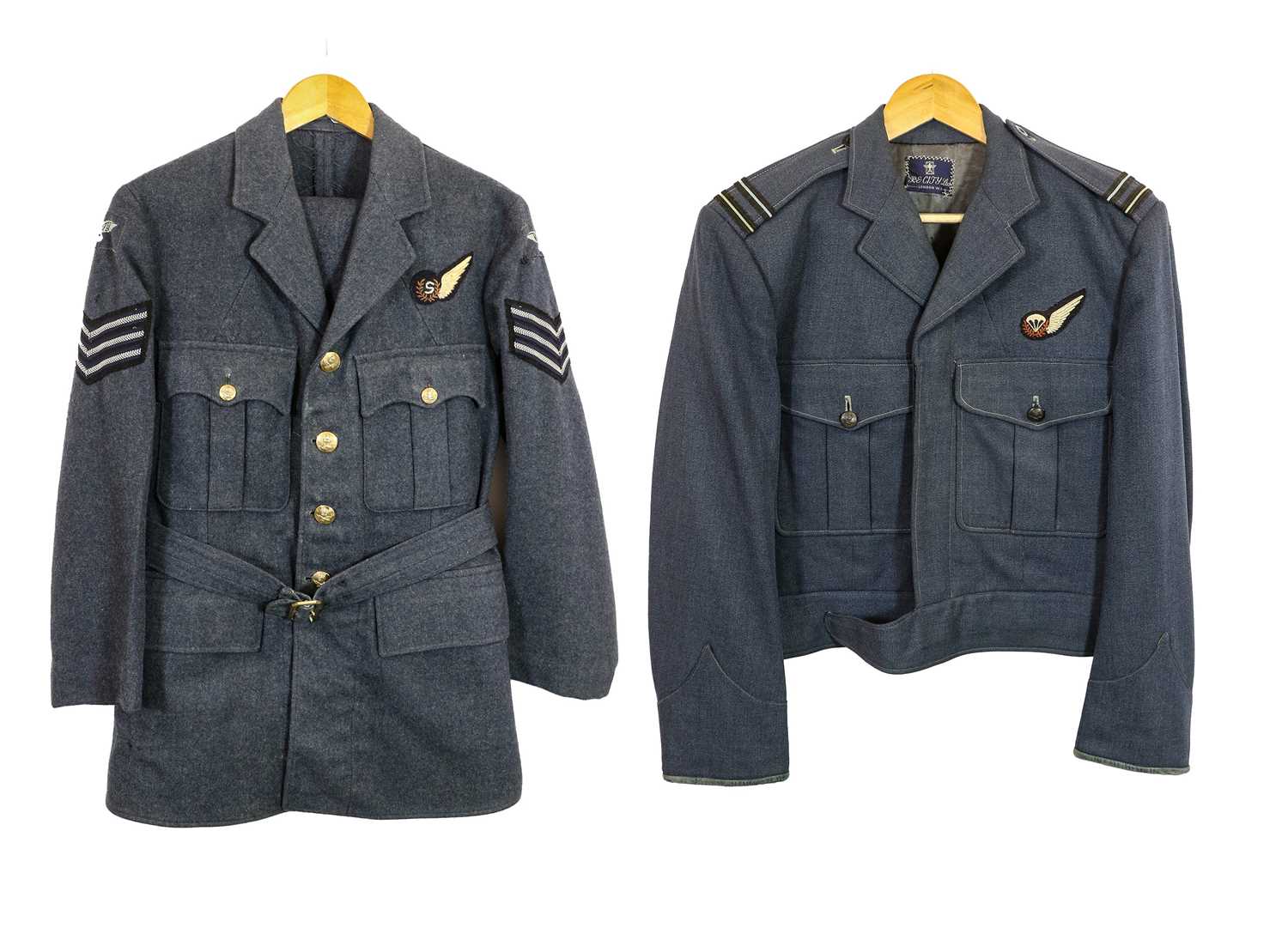 Lot 3125 - An RAF Warrant Officer's No.1 Dress Jacket,