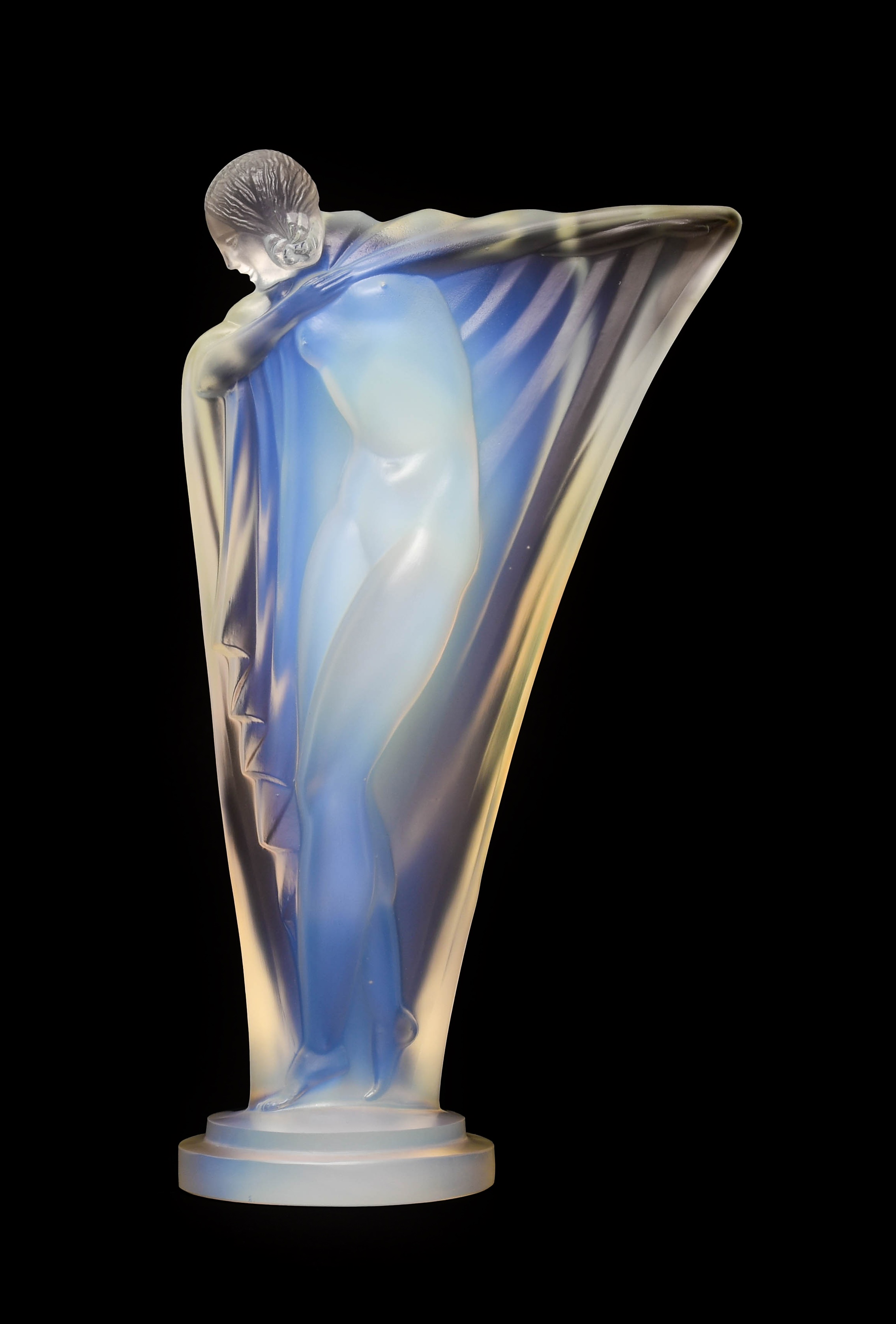 Lot 24 - An Art Deco Isadora Opalescent Glass Car