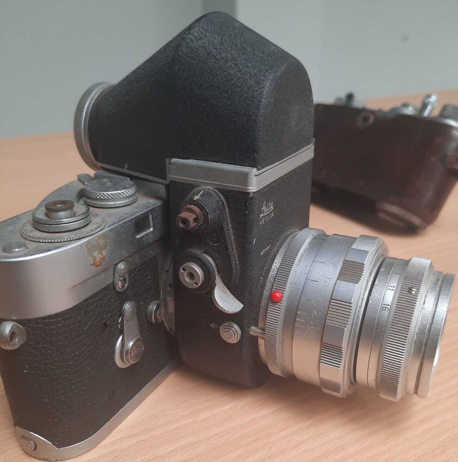 Lot 156 - Leica M2 Camera