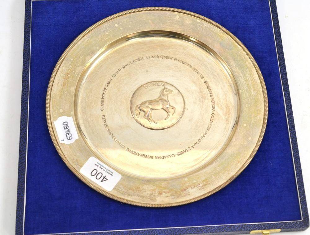 Lot 400 - A silver limited edition plate by Doris
