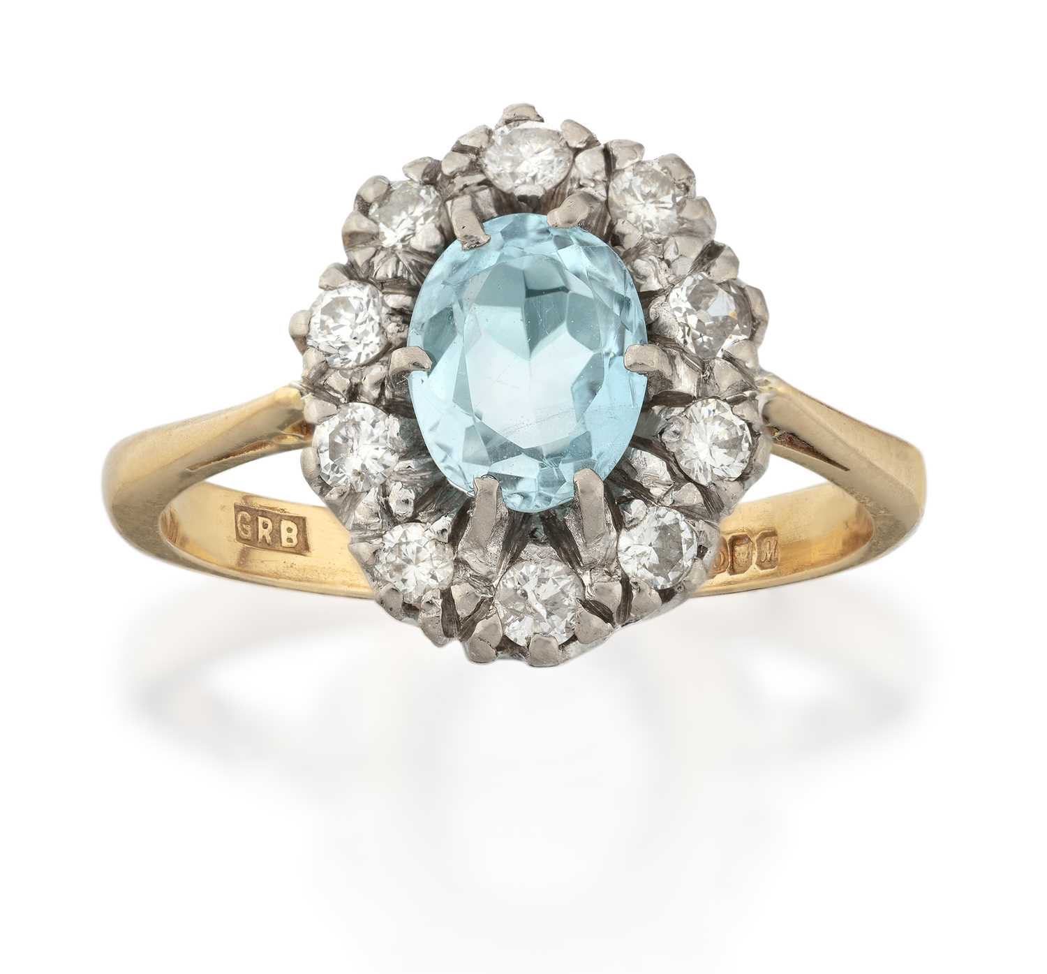 Lot 2306 - An 18 Carat Gold Aquamarine and Diamond