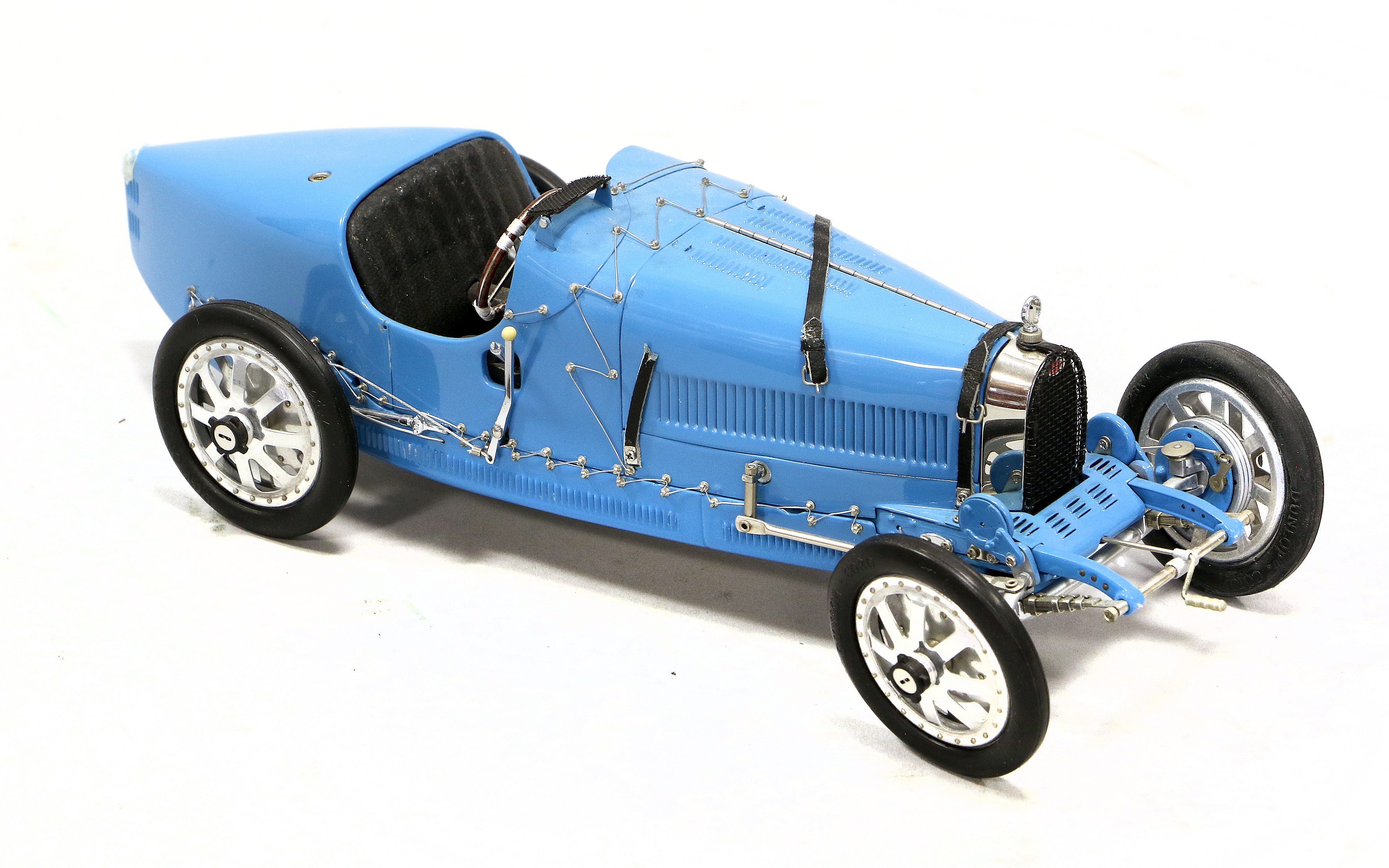 Lot 568 - CMC Bugatti TYp 35 Grand Prix 1924 1:18