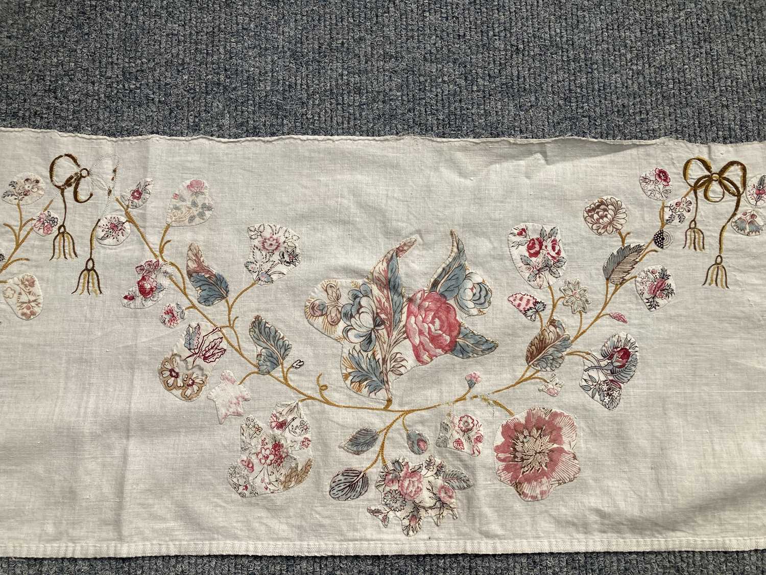 Lot 2084 - Early 19th Century Broderie Perse Part Bed
