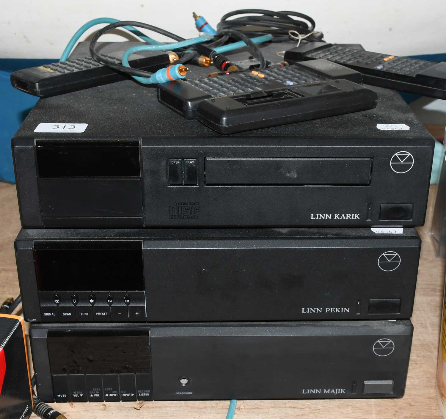 Lot 313 - Linn Hifi seperates, including: Karik CD