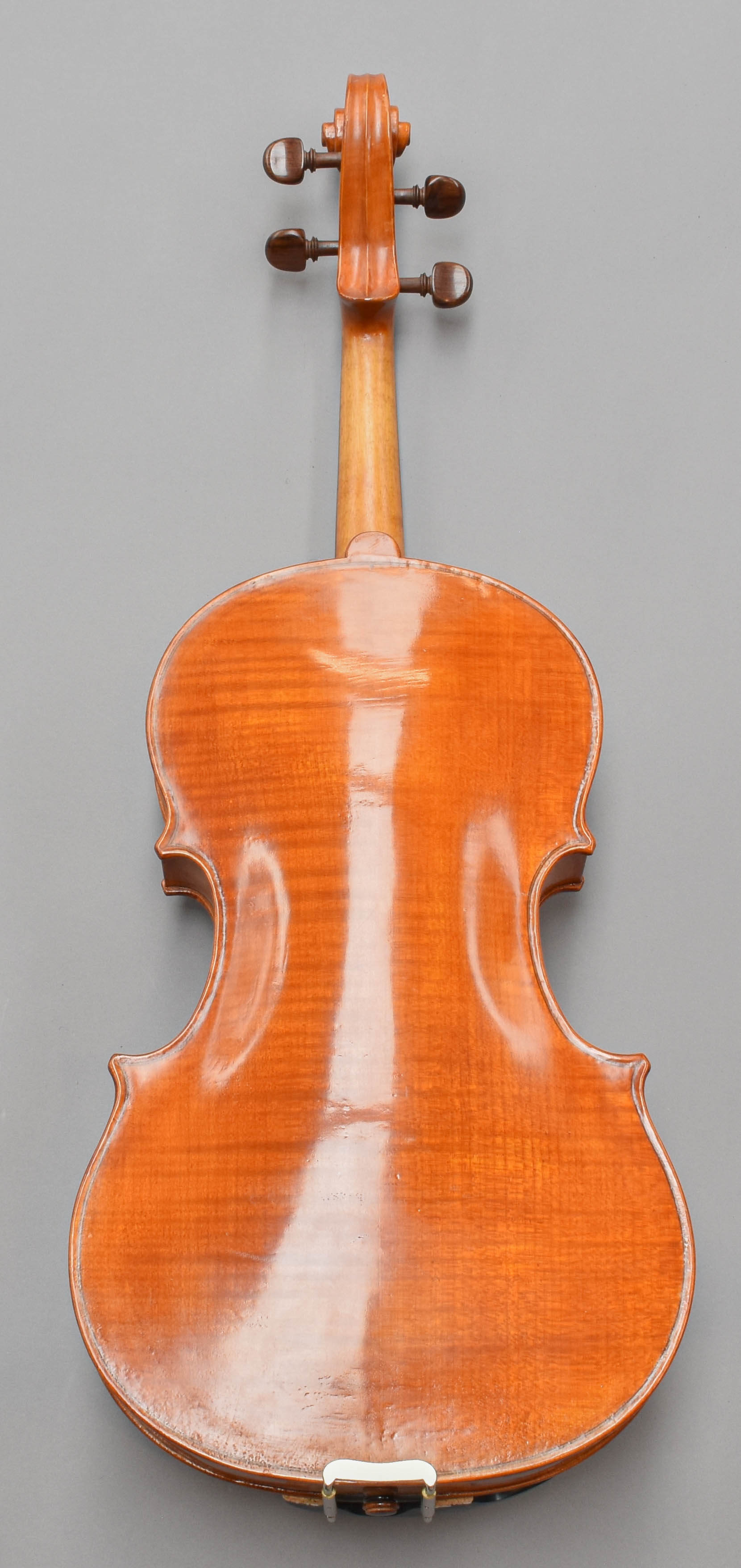 Lot 53 - Viola