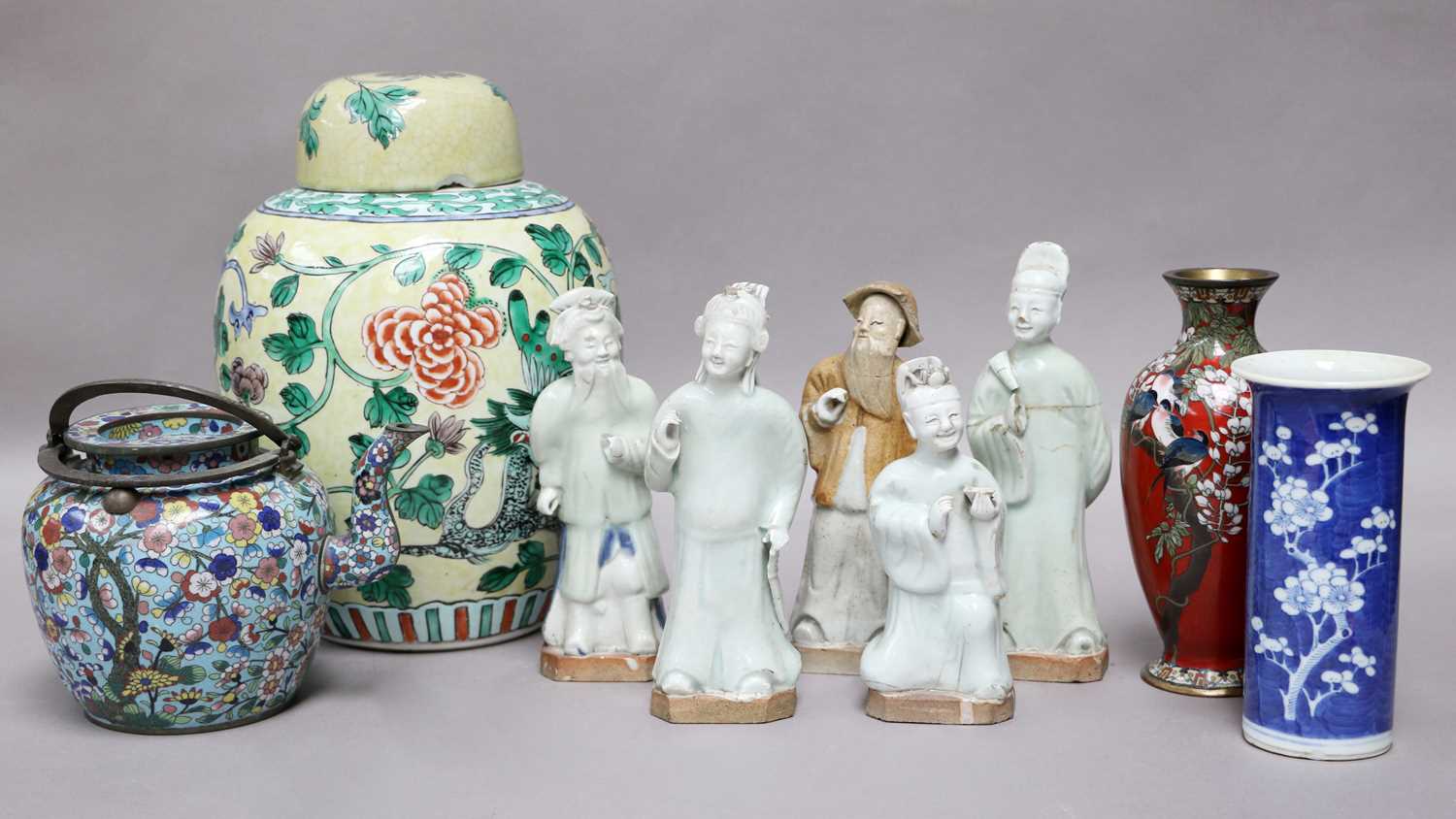 Lot 235 - A Chinese Jar and Cover, 19th century,