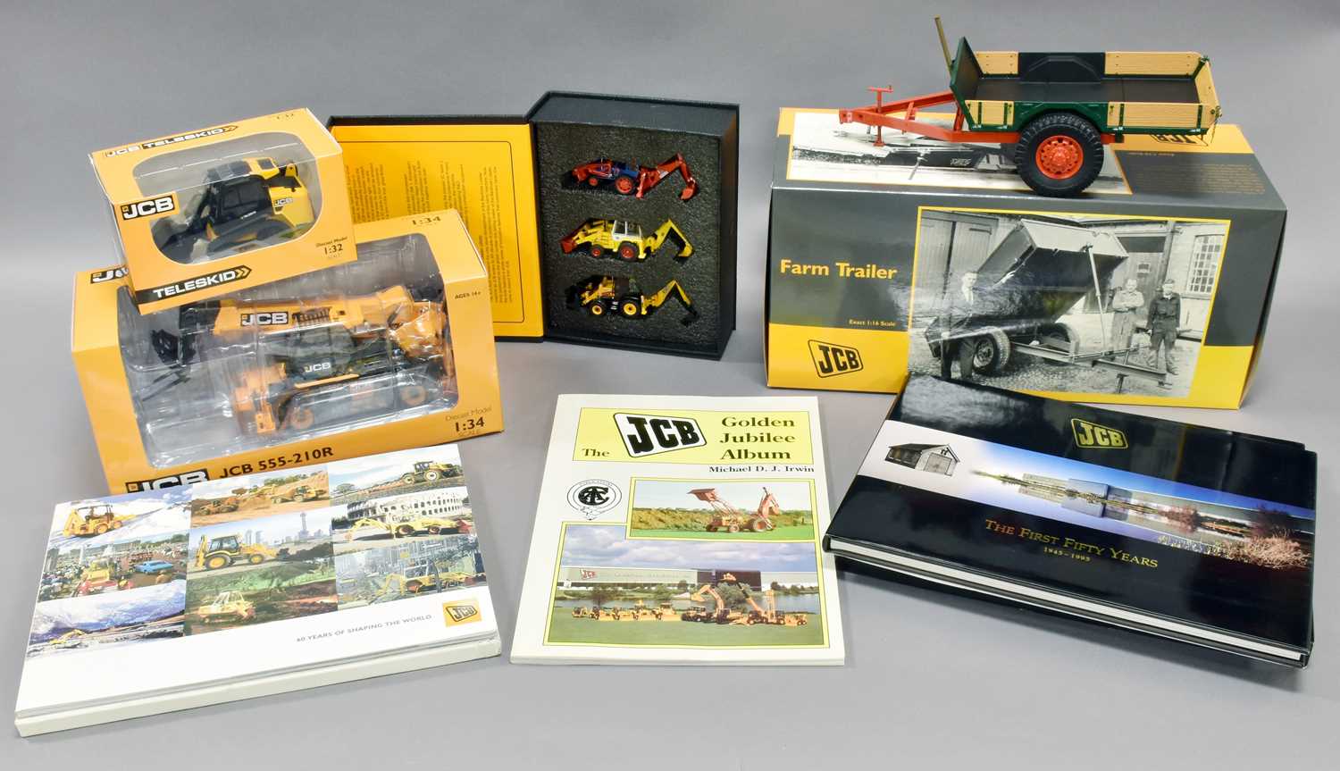 Lot 242 - JCB Related Models