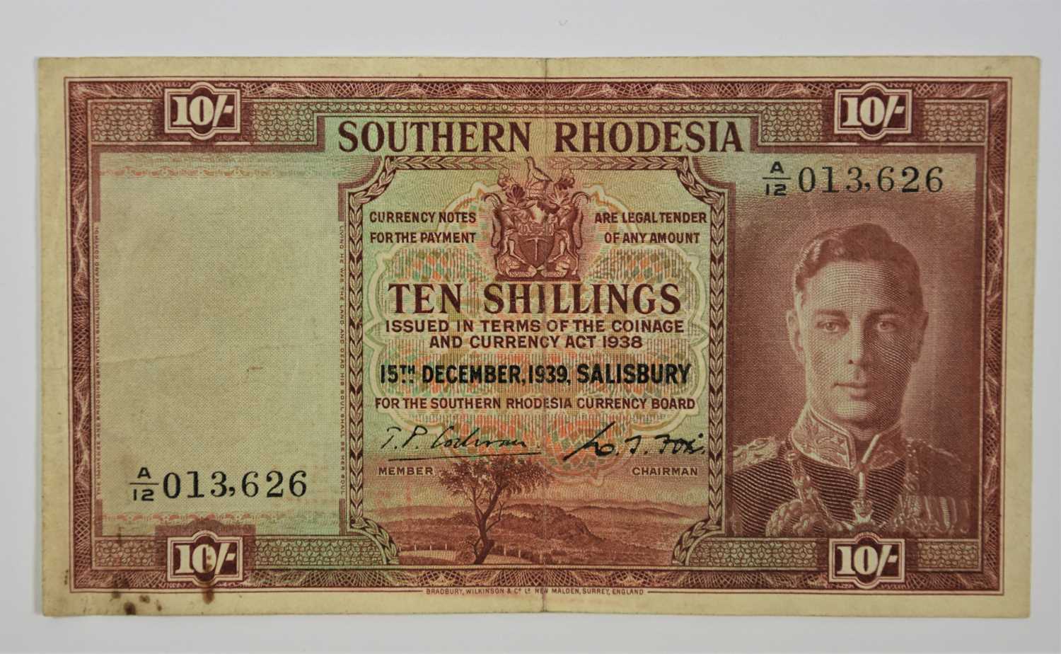 Lot 480 - Southern Rhodesia, 10 Shillings 1939-42,