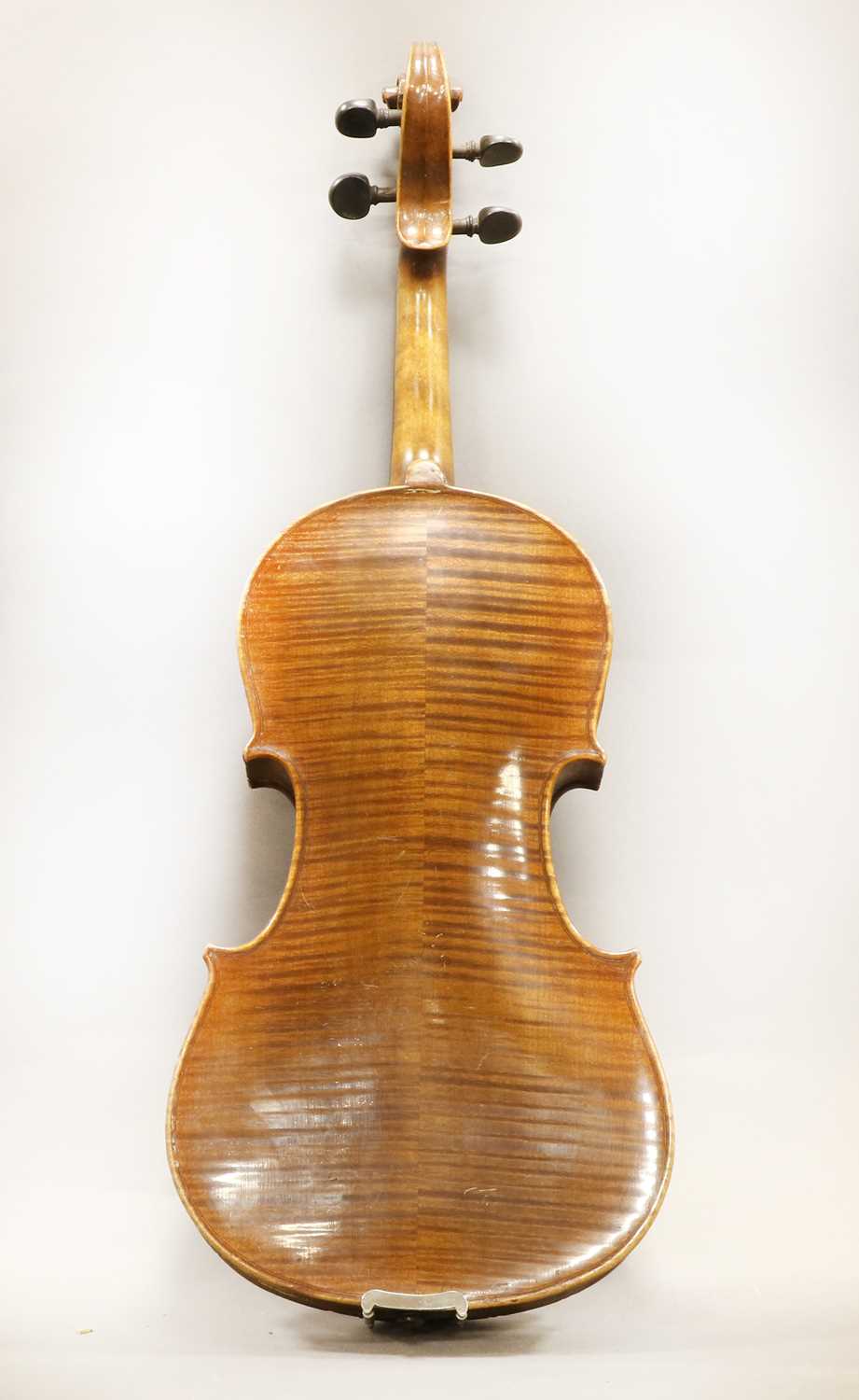 Lot 20 - Violin