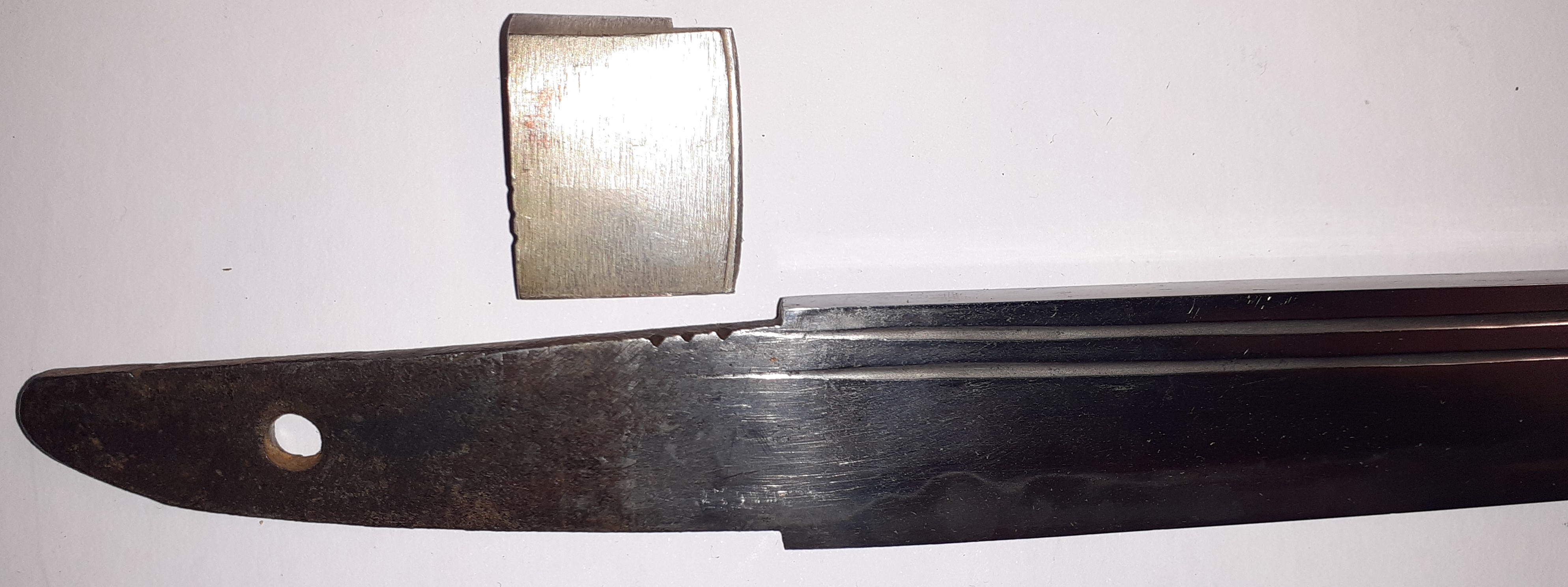 Lot 114 - A Japanese Shin Shinto Tanto, the 19cm steel