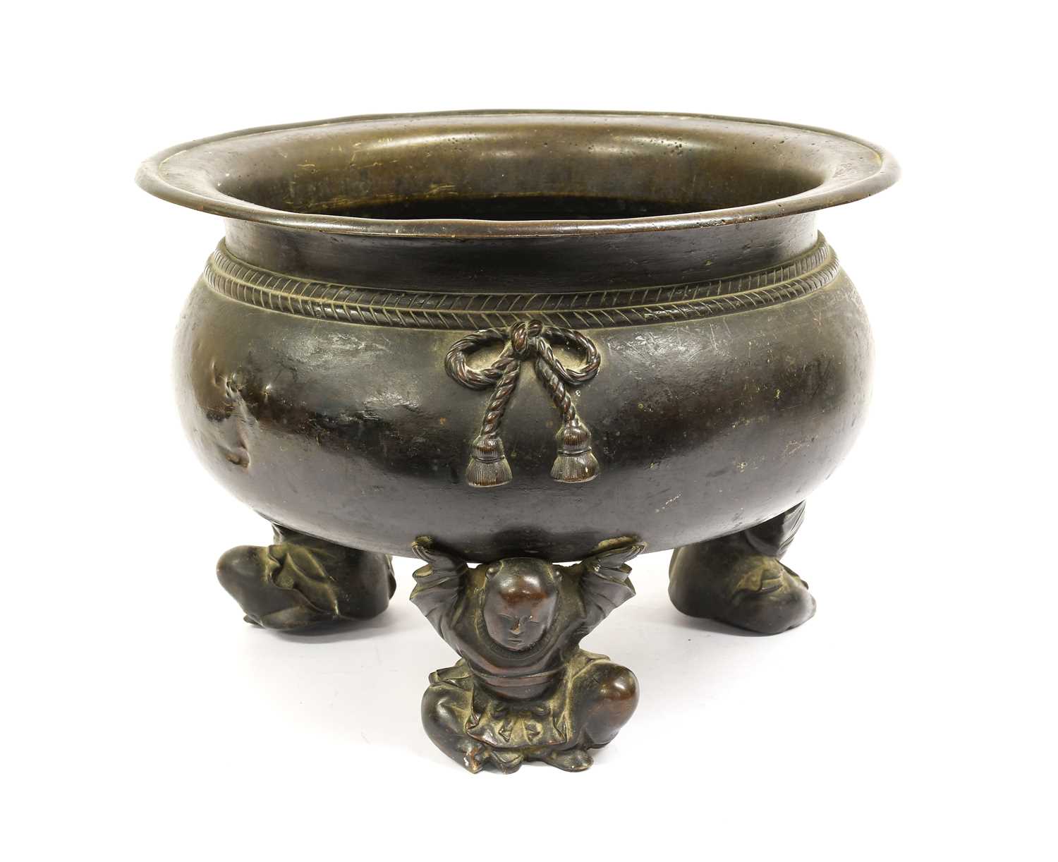 Lot 252 - A Chinese Bronze Censor, 19th century, in