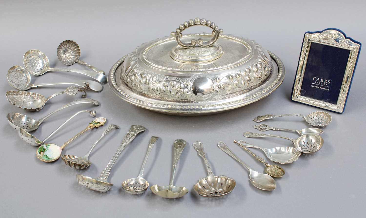 Lot 187 - A Collection of Assorted Silver and Silver