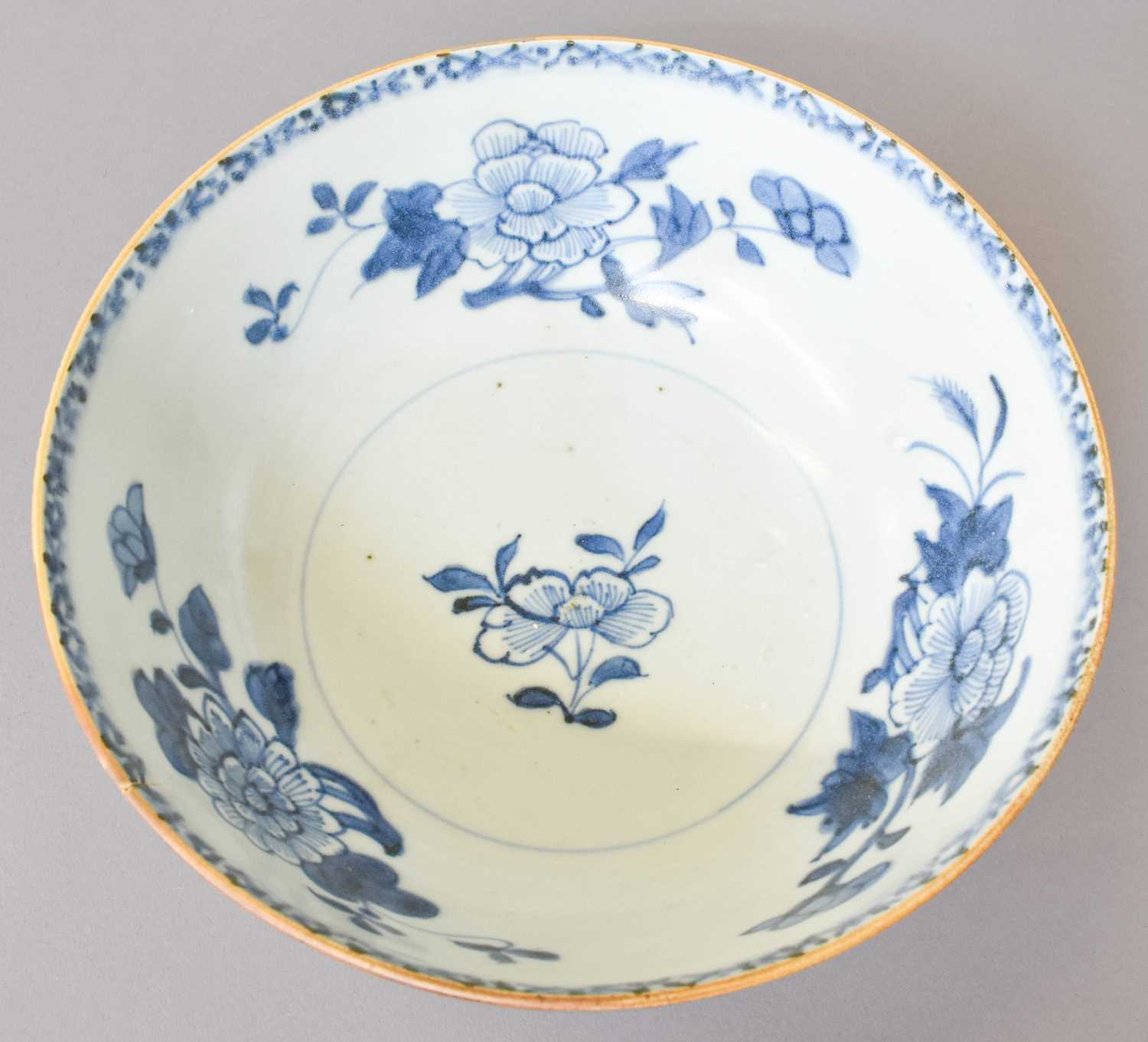 Lot 260 - A Chinese Porcelain Nanking Cargo Waste Bowl,