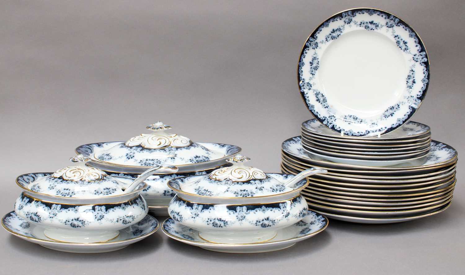 Lot 246 - Victorian Albion Pottery Blue and White