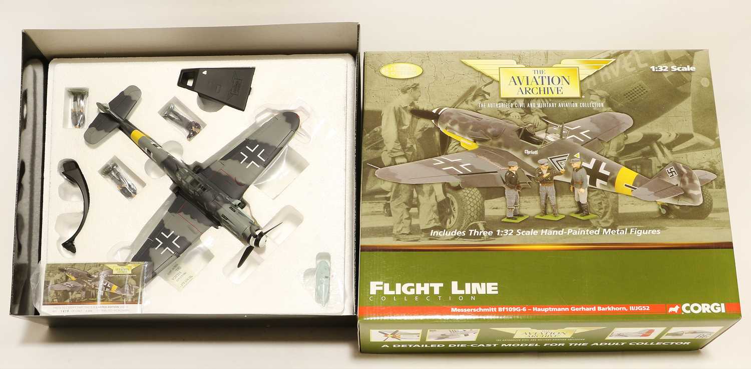 Lot 339 - Corgi Aviation Archive Flight Line US34903 1: