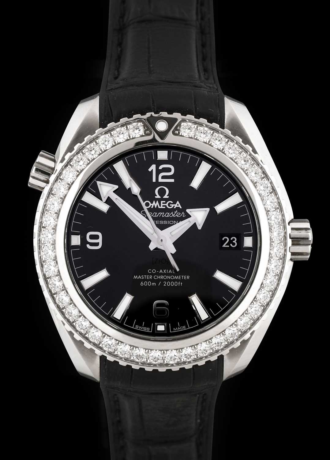 Lot 2143 - Omega: A Stainless Steel Diamond Set