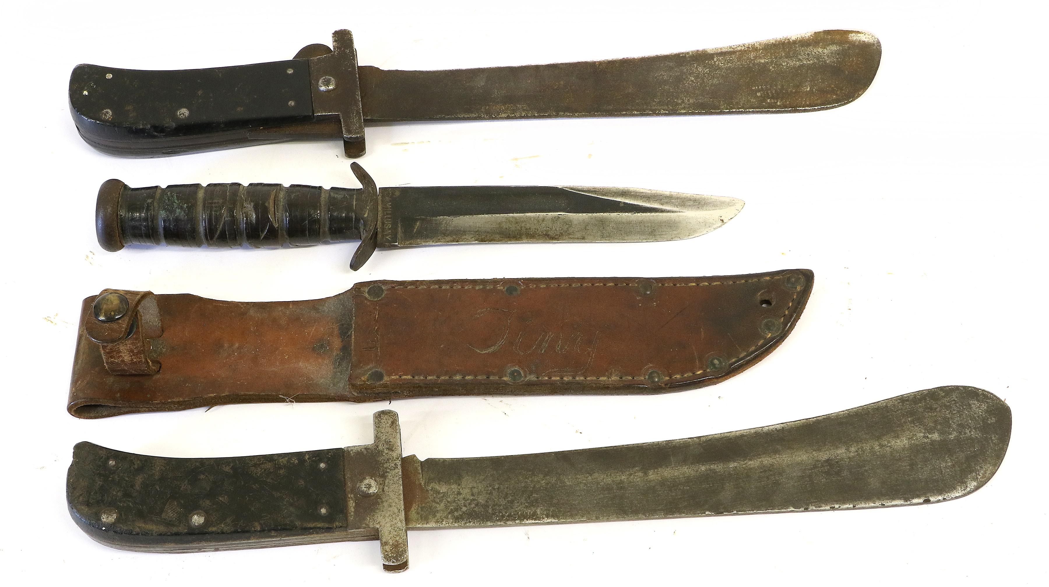 Lot 192 - A Second World War US Navy Combat Knife by