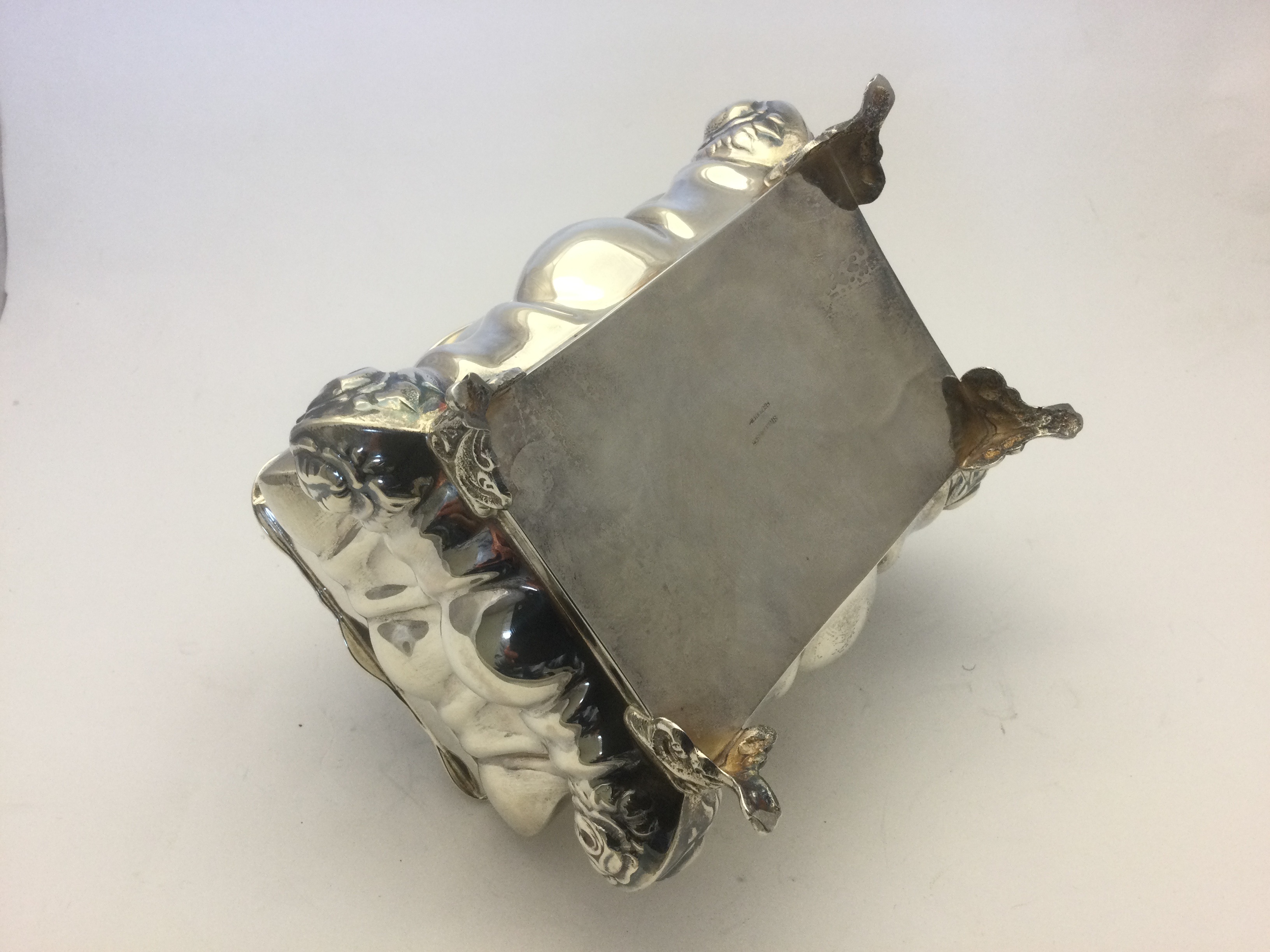 Lot 174 - An Israeli Silver Etrog-Box, by Hazorfim,
