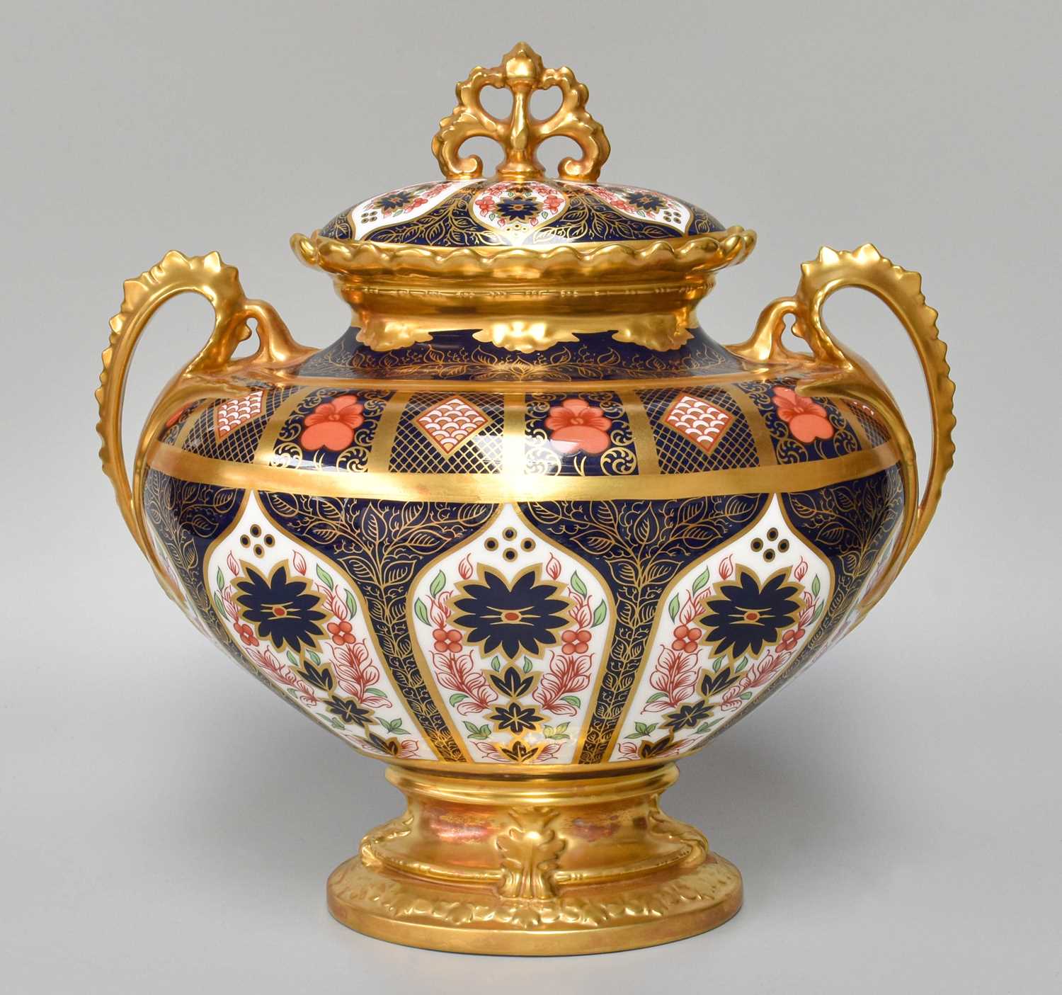 Lot 210 - A Royal Crown Derby Porcelain Litherland Urn