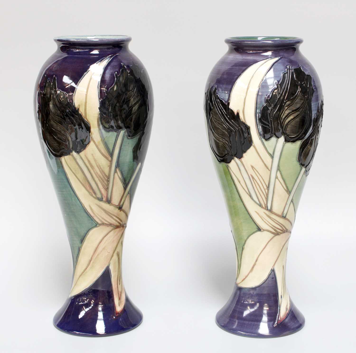 Lot 195 - A Matched Pair of William John Moorcroft