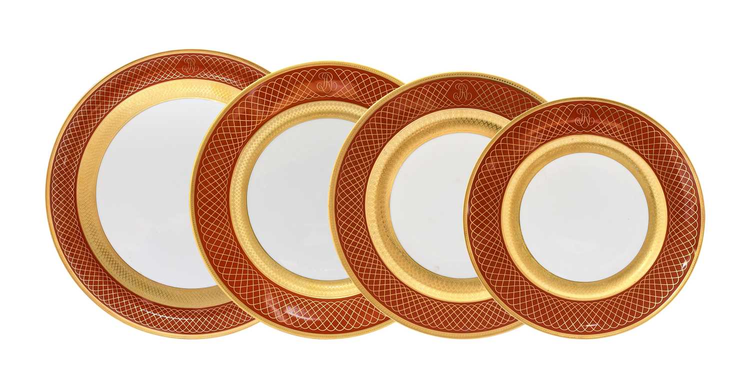 Lot 102 - A Set of Bernardaud Limoges Plates, en suite,