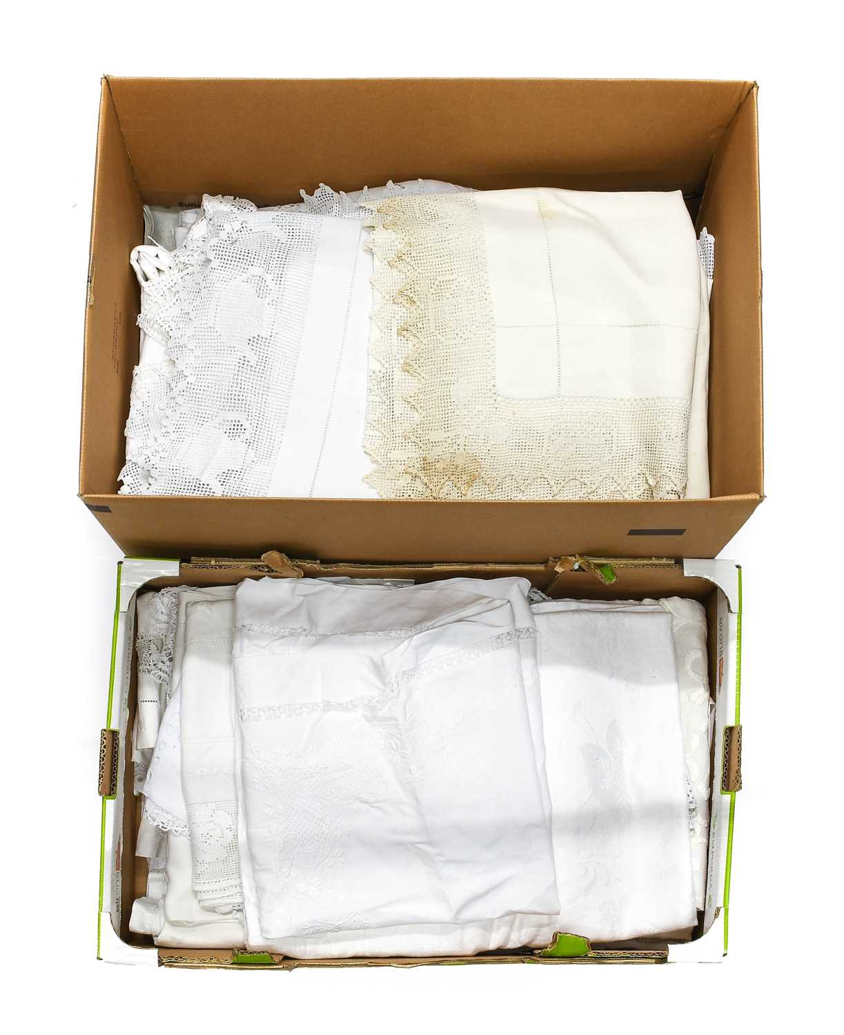 Lot 2008 - Assorted Table Linen comprising damask