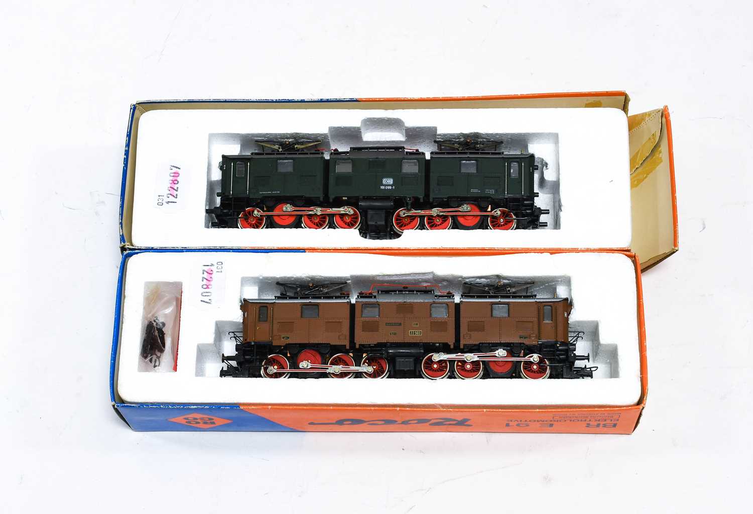 Lot 4381 - Roco HO Gauge Two BR191 Articulated