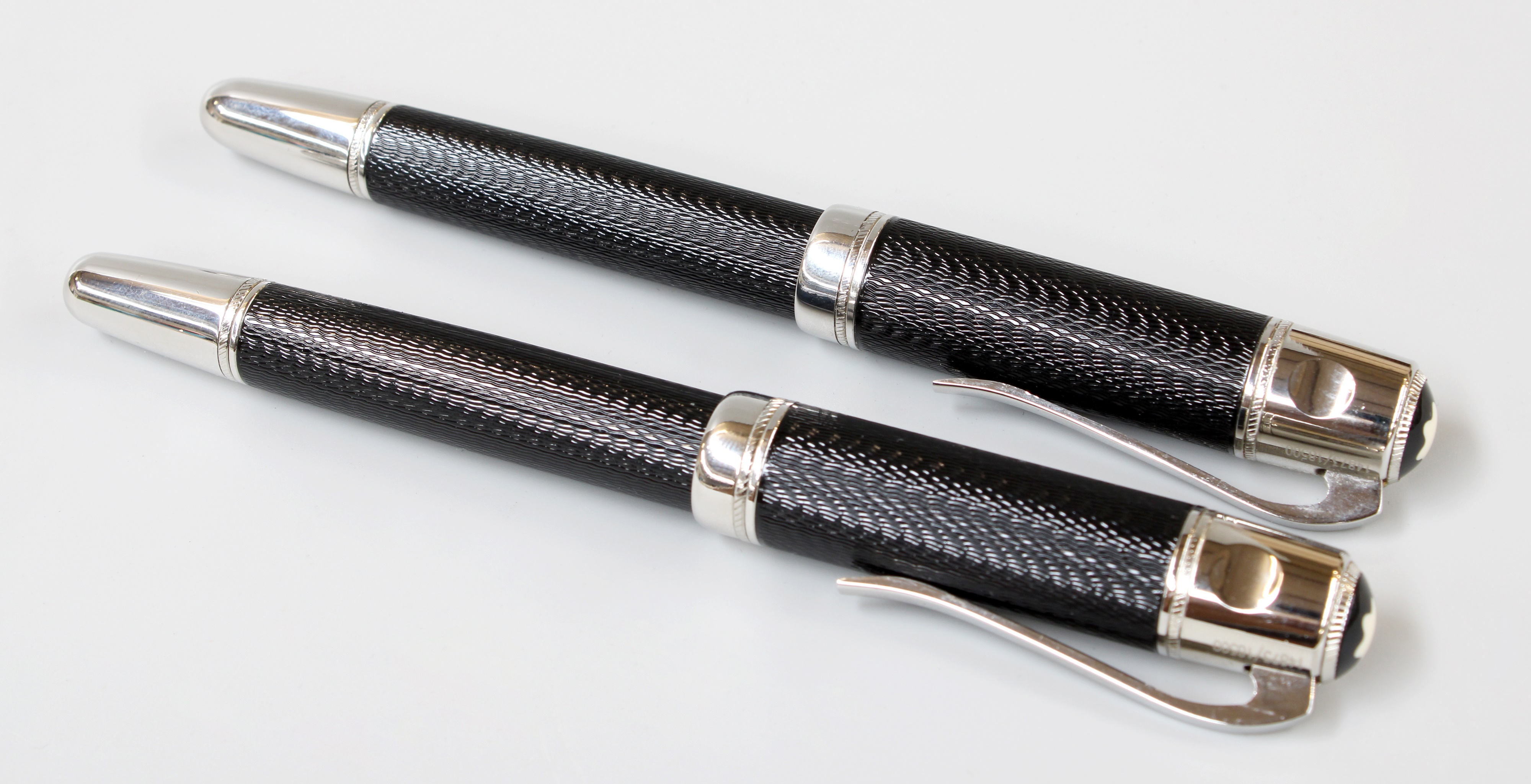 Lot 111 - Three Dunhill Fountain Pens, each with 14k