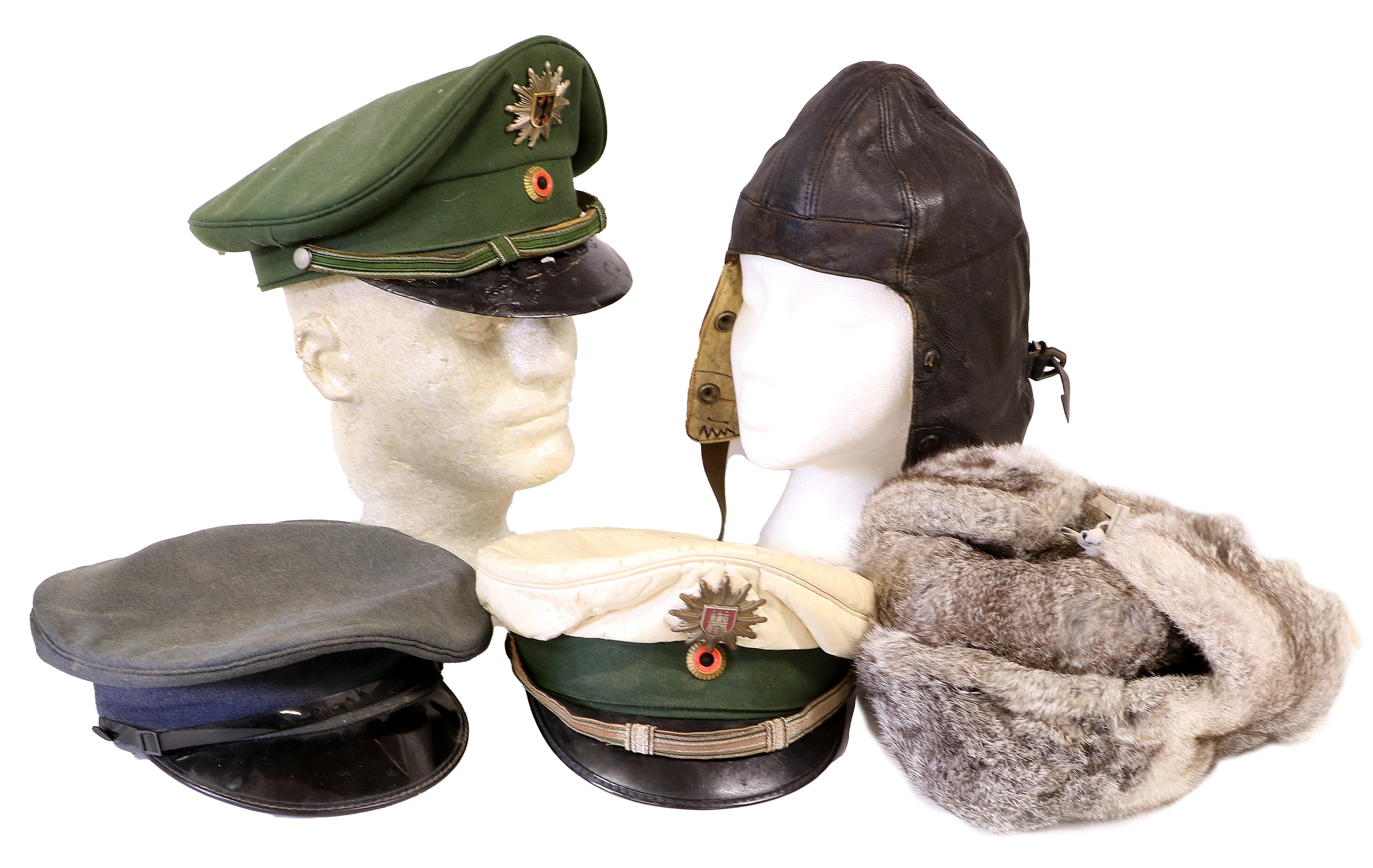 Lot 109 - A Modern US Army Air Force Style Type B-3