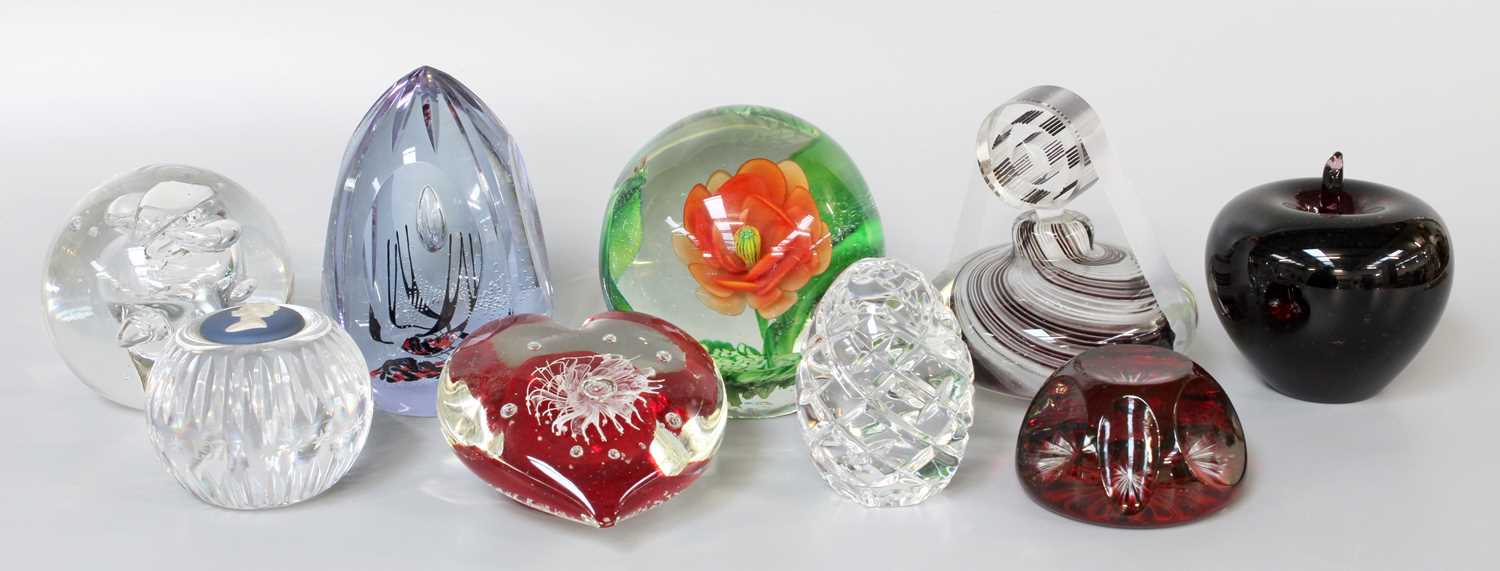 Lot 250 - A Group of 20th century Paperweights,