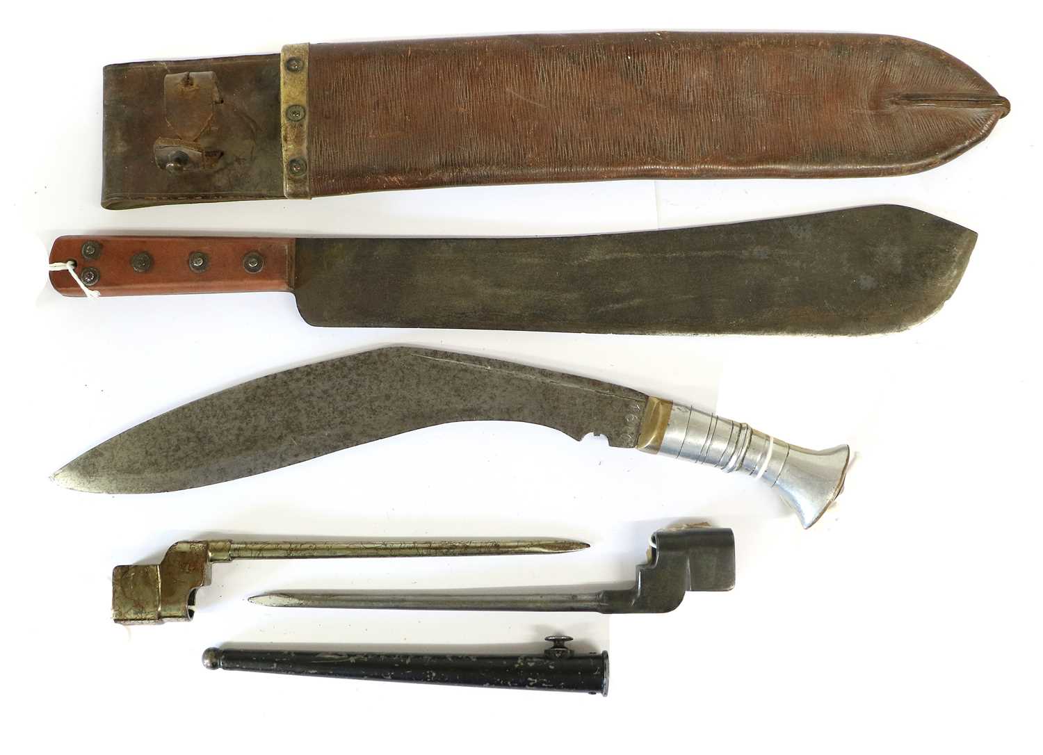 Lot 233 - A Second World War Kukri, the 32cm curved