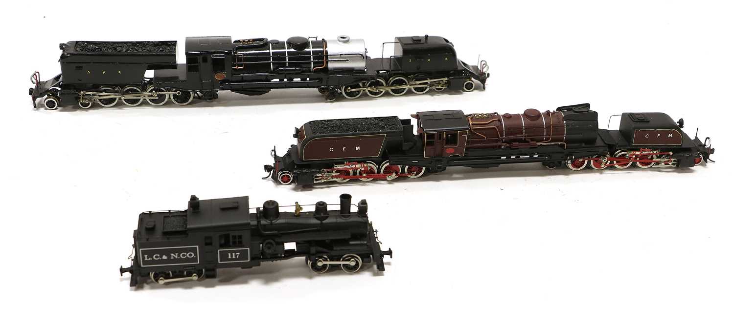 Lot 3240 - Constructed HO Gauge Kits With Motors Of