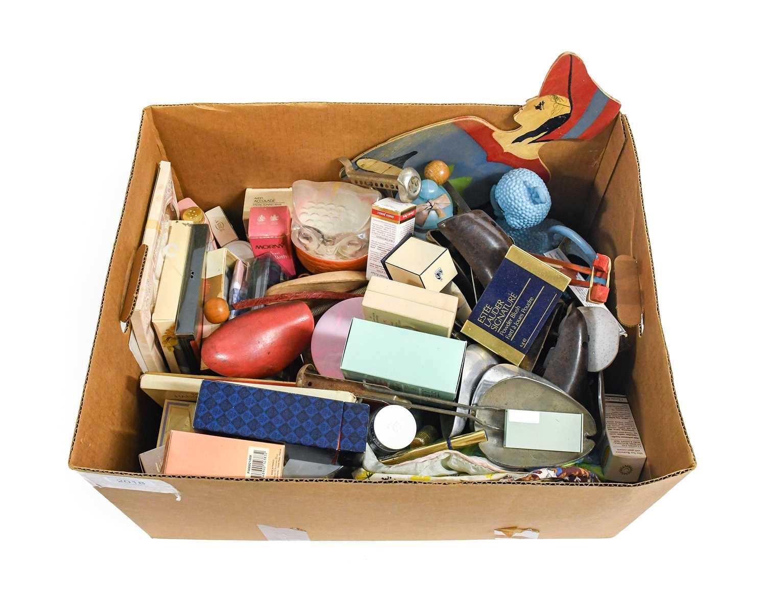 Lot 2018 - Assorted Circa 1950s and Later Toiletries,