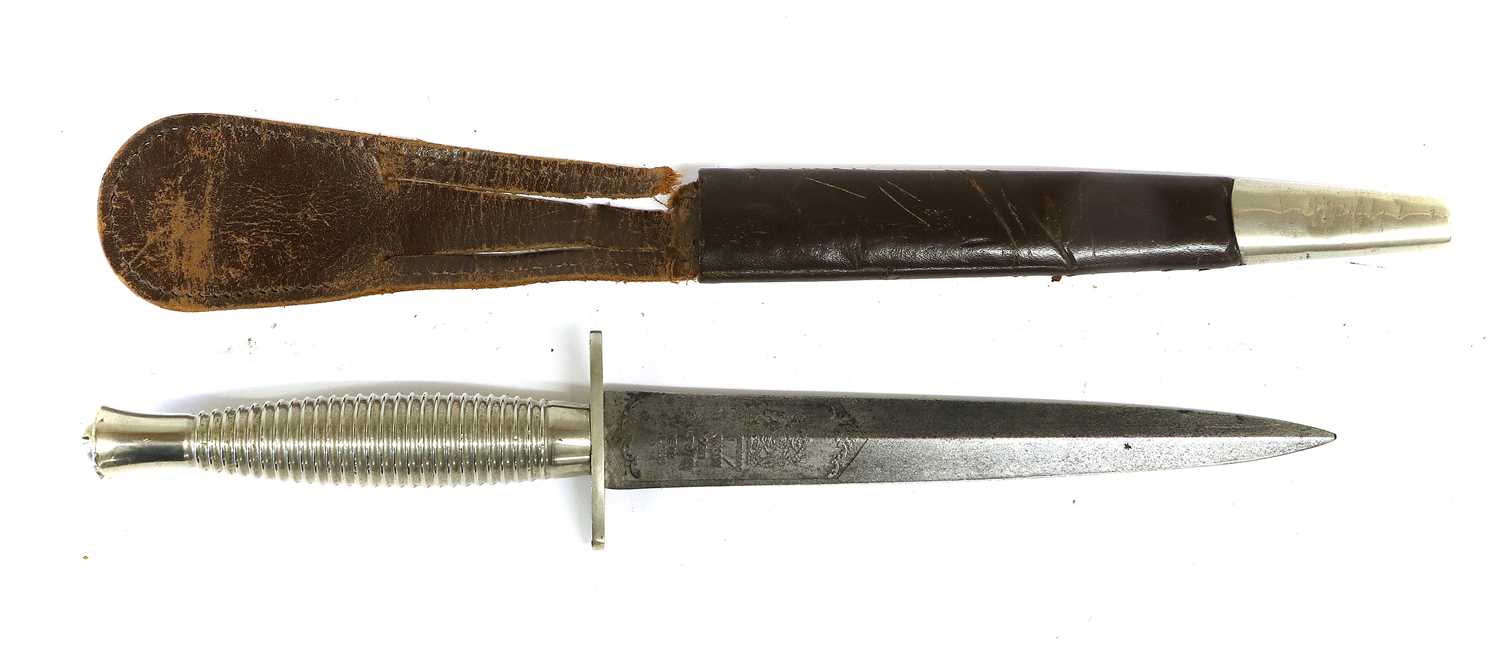 Lot 212 - A Second World War Commando Dagger, Second