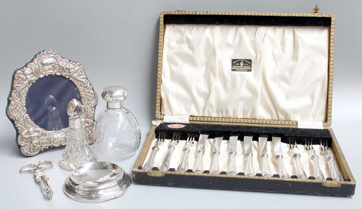 A Collection of Assorted Silver and Silver-Mounted