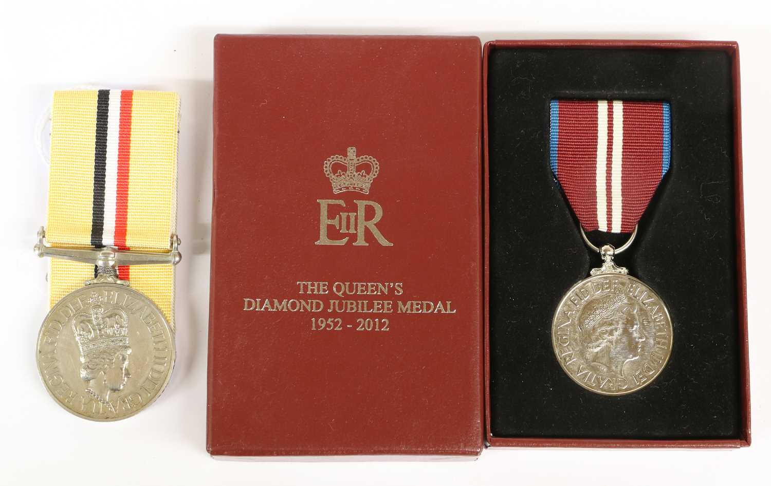 Lot 52 - An Iraq Medal 2004, AWARDED TO W1050799 GNR T