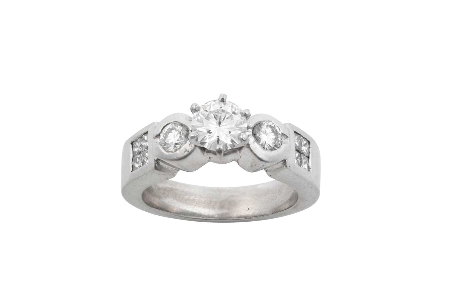 Lot 2257 - A Diamond Ring the central raised round