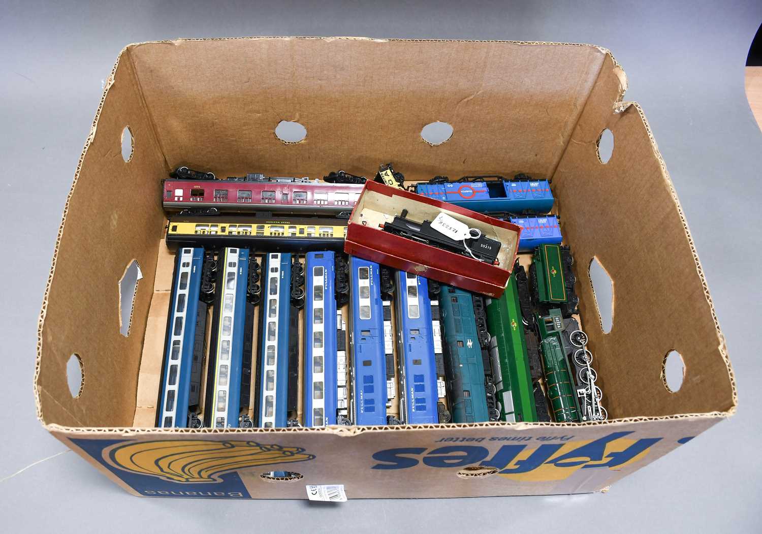 Lot 164 - Constructed OO Gauge Kit With Motor McIntosh