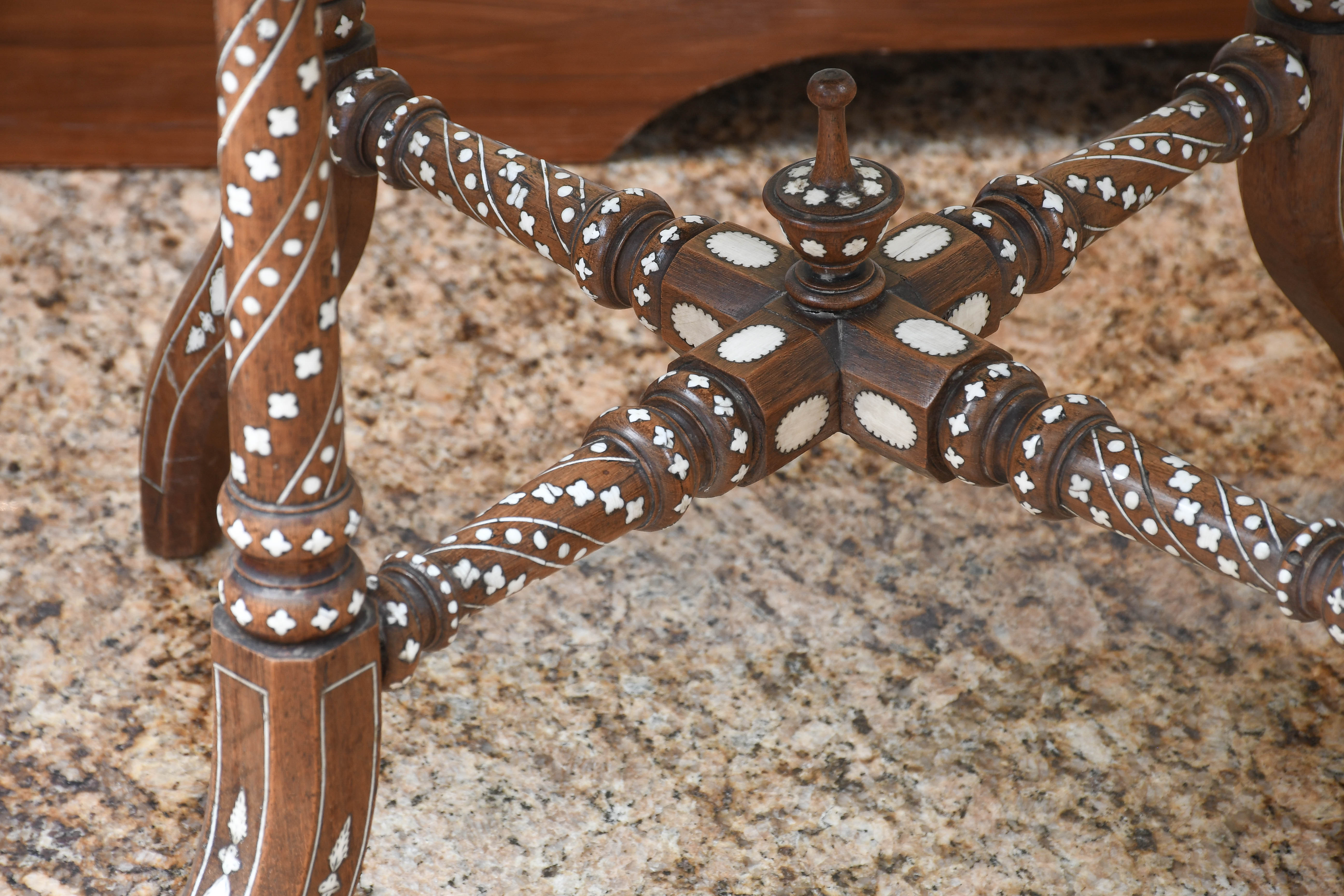 Lot 632 - An Anglo-Indian Rosewood and Bone-Inlaid