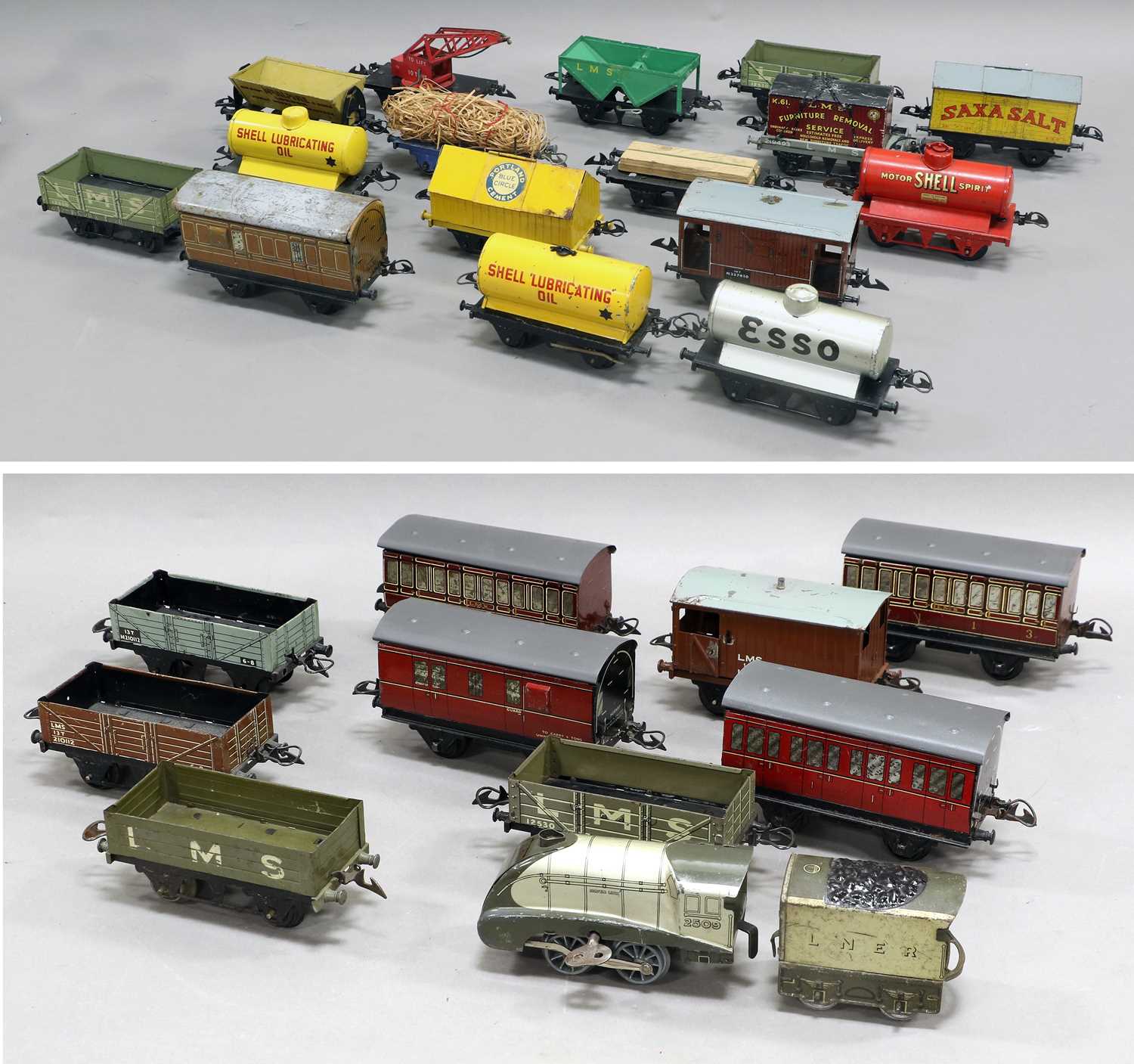 Lot 308 - Hornby O Gauge C/w Silver Link Locomotive