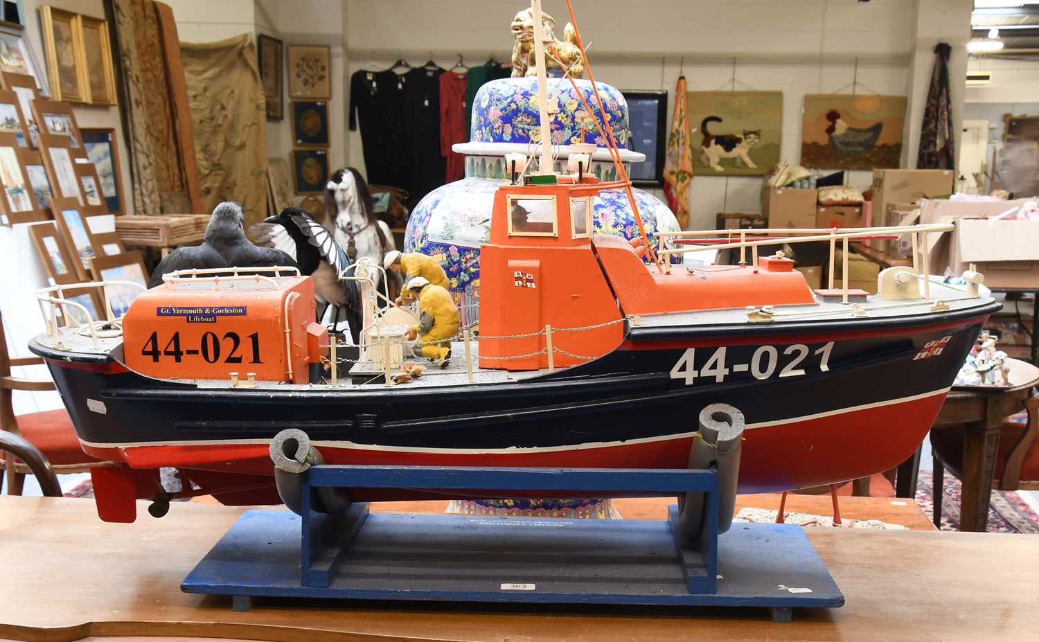 Lot 363 - Radio Controlled Lifeboat: Great Yarmouth