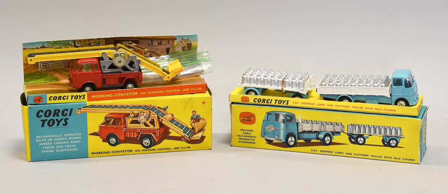 Lot 392 - Corgi Gift Set 21 ERF Dropside Lorry And
